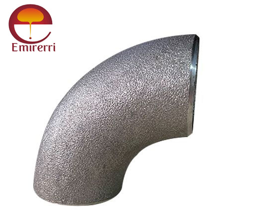 What is a buttweld pipe fitting?